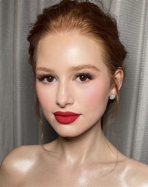 35 Stunning Red Lips Makeup Looks And Ideas Your Classy Look