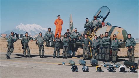 GAC 31 T 33 FUERZA AEREA BOLIVIANA YouTube