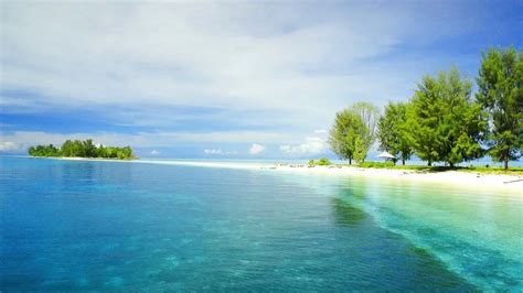 25 Wisata Maluku Yang Paling Hits Dan Wajib Dikunjungi Alamnya