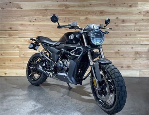 Zontes Scrambler 125 Adventure BMW