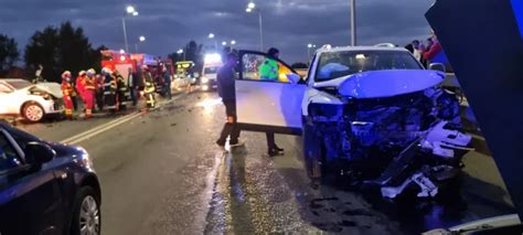 Un adult a murit şi un copil a fost rănit grav într un accident