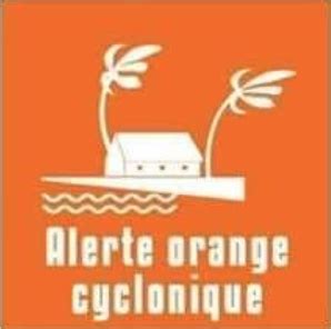 Alerte orange cyclonique Freddy Je me prépare Lycée Bel Air