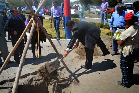 Colocación de la primera piedra en CAREN Y CEYPSA