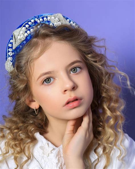 𝐸𝓂𝒾𝓁𝒾𝒶 𝒫𝑜𝓁𝒾𝒶𝓀𝑜𝓋𝒶 on Instagram accessories rusinova brand