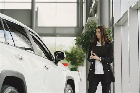 Como escolher um seminovo dicas para não errar ao avaliar o carro VIA 41