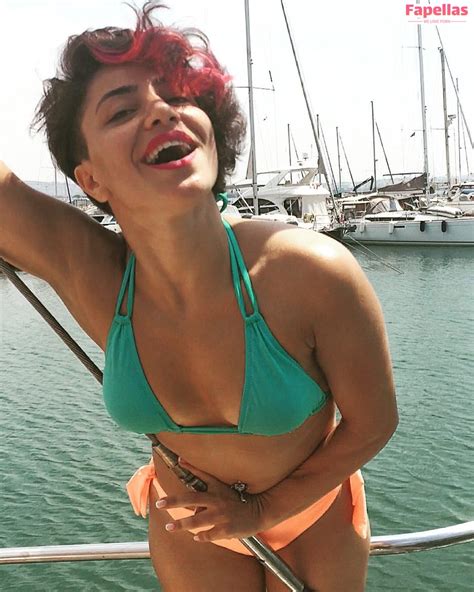 Serpil Cansz Aka Hashtag Aka Serpilcansiz Nude Leaks Fapellas