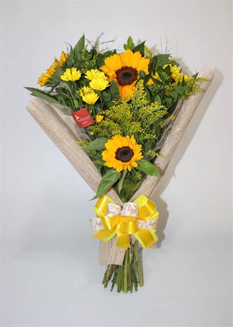 Buquê de 4 Girassóis Floricultura Bellas Artes