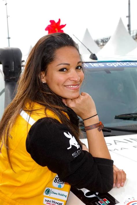 Cindy Fabre présente son chéri pour la première fois La nouvelle