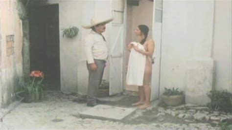 Naked Isaura Espinoza In Huevos Rancheros