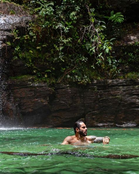 Sertanejo Rodolffo Curte Dia Em Cachoeira Celebridades Vogue