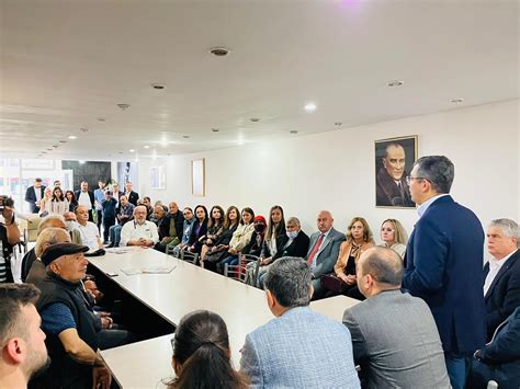 Özgür Özel on Twitter Arife gününde Yunusemre İlçe Başkanlığımızda