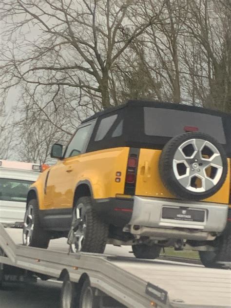 Land Rover Defender Convertible Gespot Op Autoblog Nl