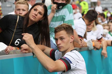 Bayern Selección Alemana on Twitter Joshua Kimmich y su pareja Lina