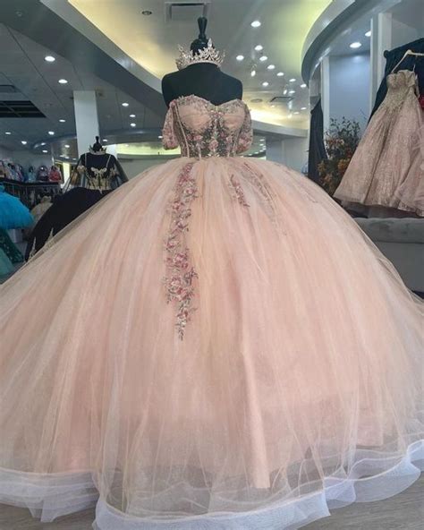 Pin by Isabel Draiman on Bustier y Croptop Xv Años Quinceanera