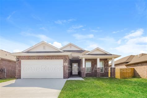 Request A Viewing For Nw Reynolds Street Tenant Turner