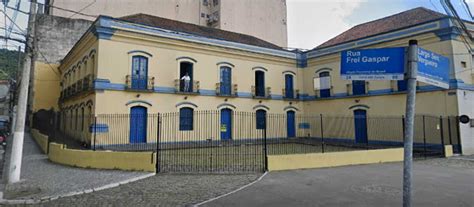 Casa mais antiga de Santos tem mais de 200 anos e recebe eventos até