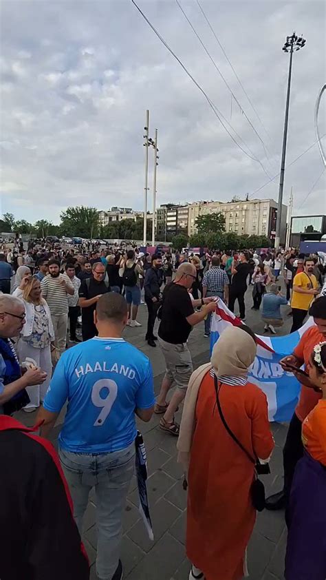 Hanifi Bayar on Twitter Bir tarafta İngilizler bir tarafta İtalyanlar