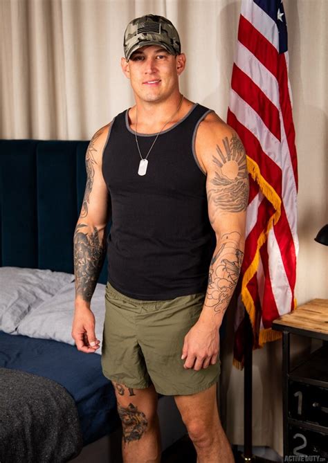 Brock Kniles Photo Boyfriendtv