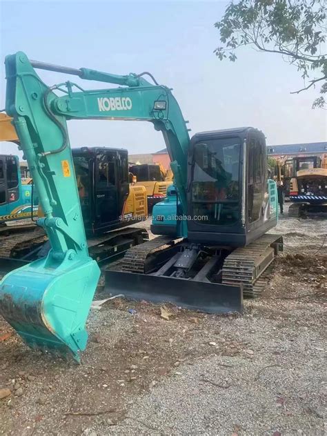 Japan Kobelco Small Kobelco 75 Excavator Used 7 Ton Ready To Ship Sk75