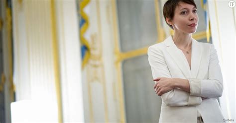 Tenue républicaine Jeanne Cherhal pose nue suite aux conseils de