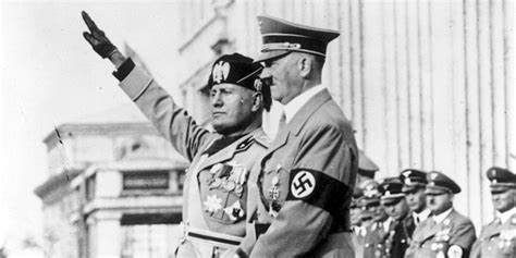 O nazismo era um movimento de esquerda ou de direita Forças