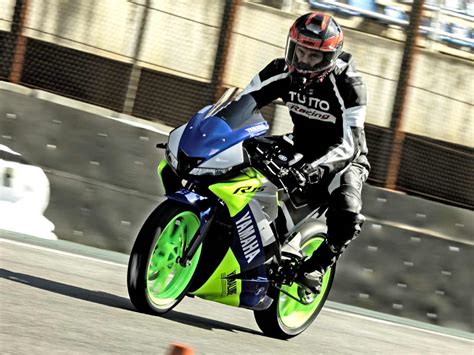 Galeria De Fotos Yamaha R15 A Esportiva Mais Barata Do Brasil Mostra