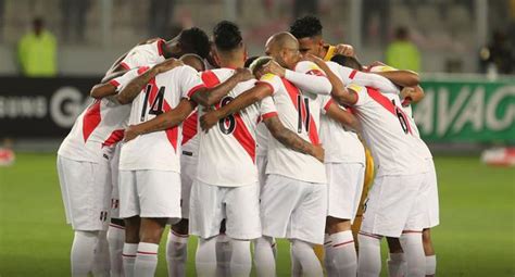 Selección peruana descendió dos puestos en el ranking FIFA y ahora está