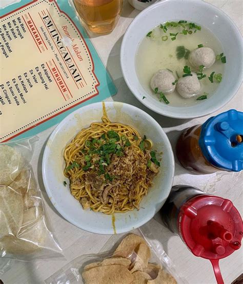 5 Bakmi Legendaris Di Bandung Untuk Wisata Kulineranmu