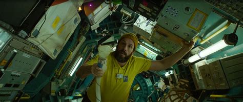 O Astronauta Netflix Lan A Trailer De Novo Filme Adam Sandler