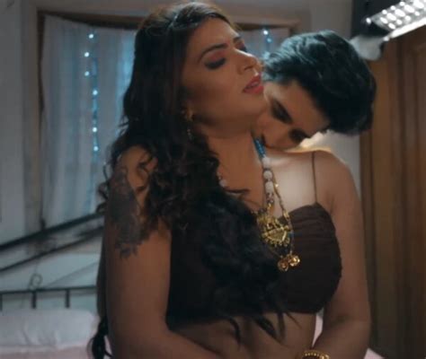 Ullu Web Series Charmsukh Saree Ki Dukaan Episode 1 Written Update