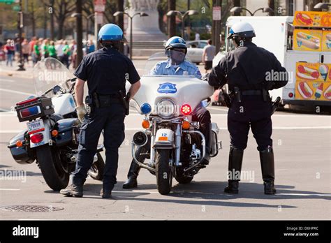 Police Motorcycle Polizei Motorrad Fotos Und Bildmaterial In Hoher