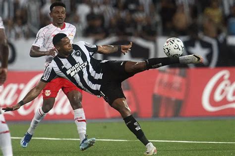 Sob Pedro Caixinha Red Bull Bragantino Nunca Venceu O Botafogo Veja