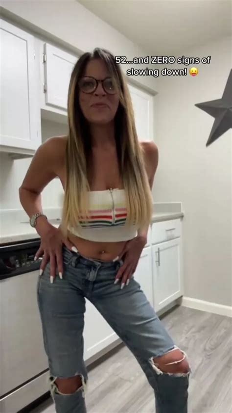 Proud Cougar 52 Flaunts Ageing Goals Figure As She Has No Plans To