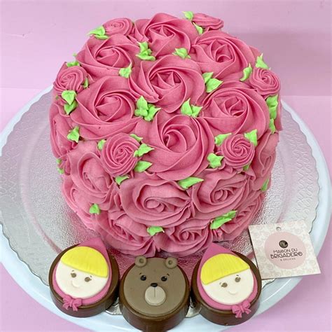 Bolo De Festa Flores Buttercream Elo Produtos Especiais