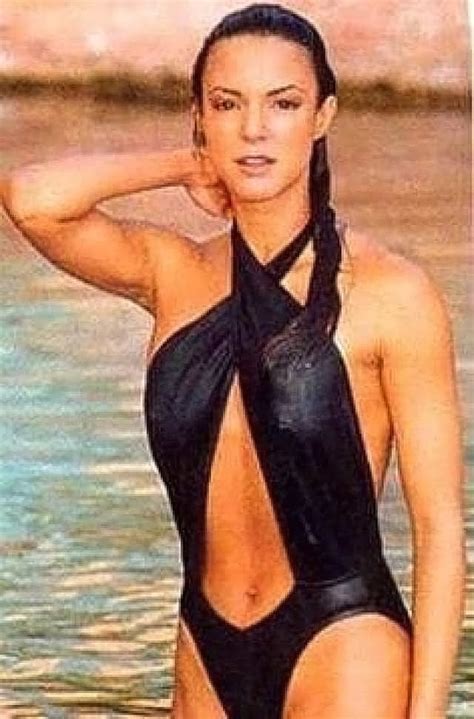 Eva Larue Nude Topless Sexy Photos Collection Scandal Planet
