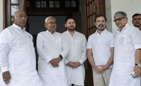 Had Nitish Kumar Hinted At Changing Sides Just Two Days Ago Daily News