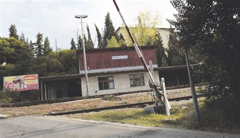VLAK JE UVIJEK BRŽI Preventivna akcija na željezničkom prijelazu Mandalina