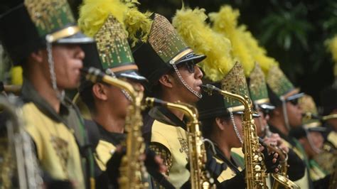 Fotos La alegría y colorido del Desfile del Correo en San Salvador