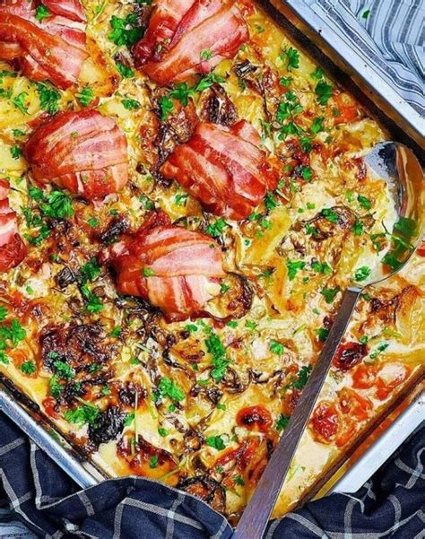 Kylling med bacon og grønneflødekartofler GastroFun dk
