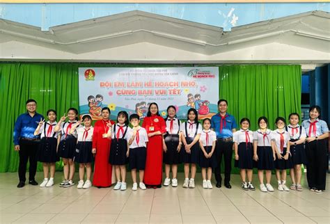 Mua Đồng phục Trường Tiểu học Huỳnh Văn Chính Quận Tân Phú Jadiny