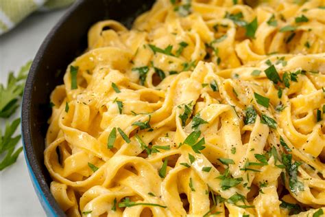 Te enseñamos a preparar Fettuccine Alfredo Recetas de Cocina