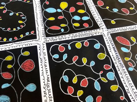Tracer des boucles en MS et GS boucles colorées au Posca et fond noir