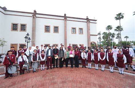 Reconocen Alumnos De La Secundaria Apoyo Oportuno De La Alcaldesa