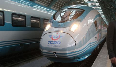 Yerli ray ile ilk sefer Ankara dan yola çıkan tren yolcuları Sivas a