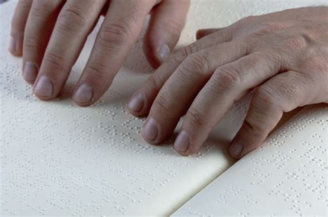 Qué es el sistema Braille y cómo funciona