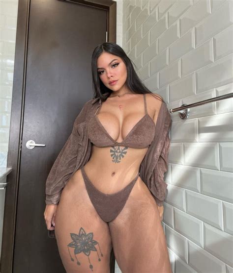 Graciebon Nua Gordinha Pelada Em Fotos Sensuais Porno Caseiro
