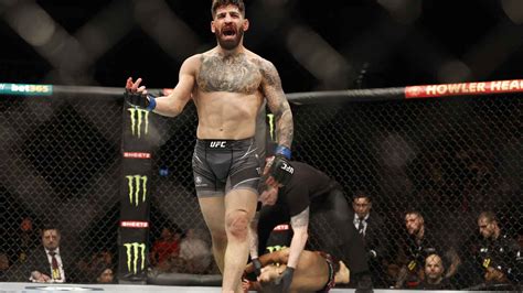 Ilia Topuria frente a Josh Emmett el combate estrella de la UFC día