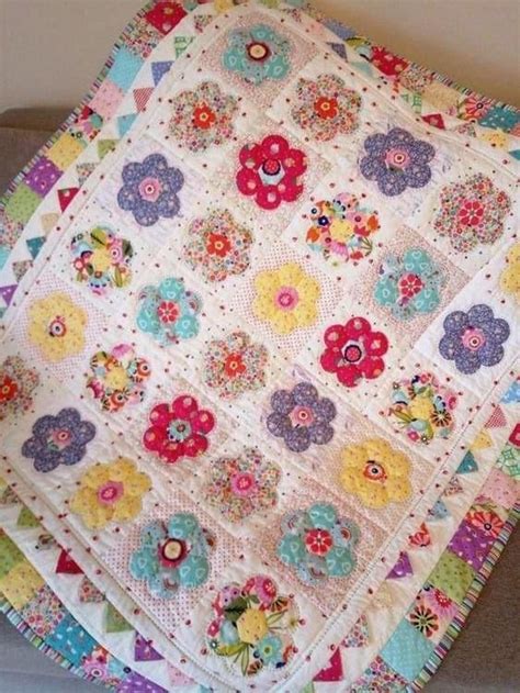 Pin By Daisy Lisabeth On All Kinds Of Quilts Patchwork Quilt Patterns