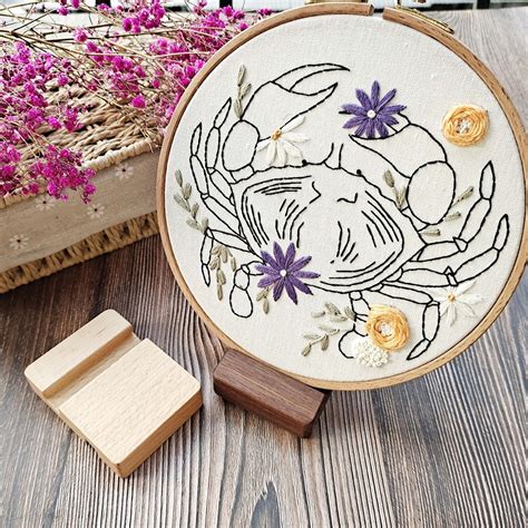 Embroidery Display Embroidery Hoop Stand Wood Hoop Stand Display Stand