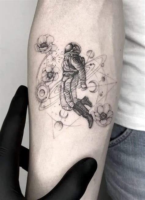 Share 84 Astronaut Tattoo Ideas Latest In Coedo Vn